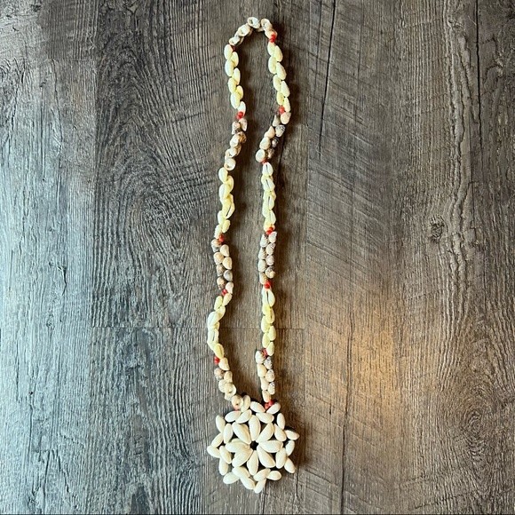 Vintage | Jewelry | Vintage Tahitian Shell Necklace | Poshmark